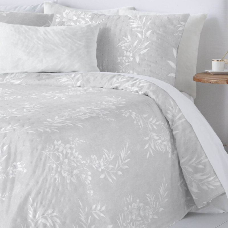 Colcha bouti reversible July de Fundeco Antilo de venta online.